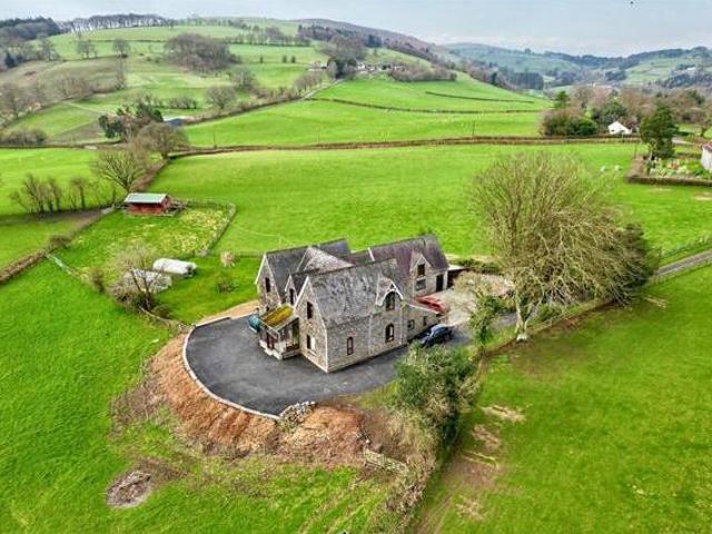 4 Bedroom Detached House For Sale In Builth Wells