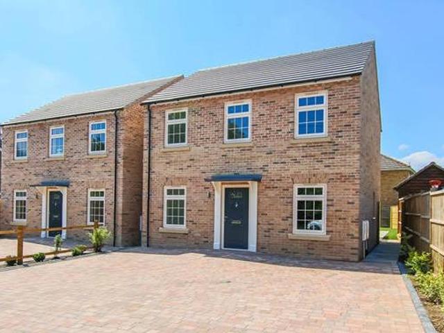 4 bedroom detached house for sale in Burgess Road Waterbeach CB25