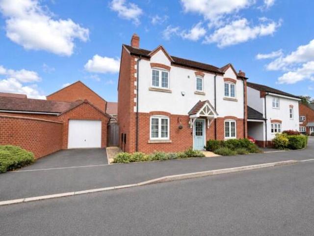 4 bedroom detached house for sale in Burnham Road, Wythall, B47 6AT, B47