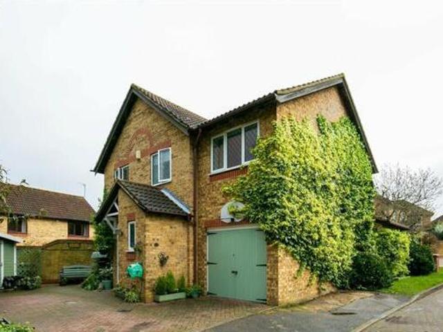 4 Bedroom Detached House For Sale In Burpham