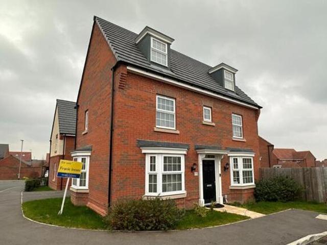 4 Bedroom Detached House For Sale In Burton on trent