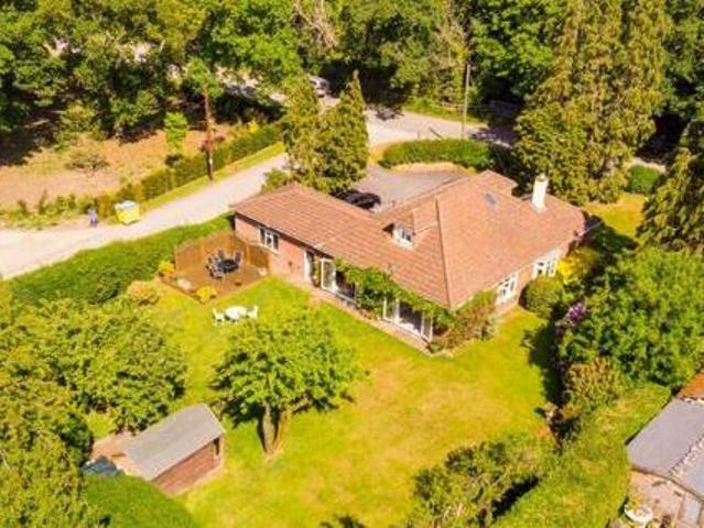4 Bedroom Detached House For Sale In Burton