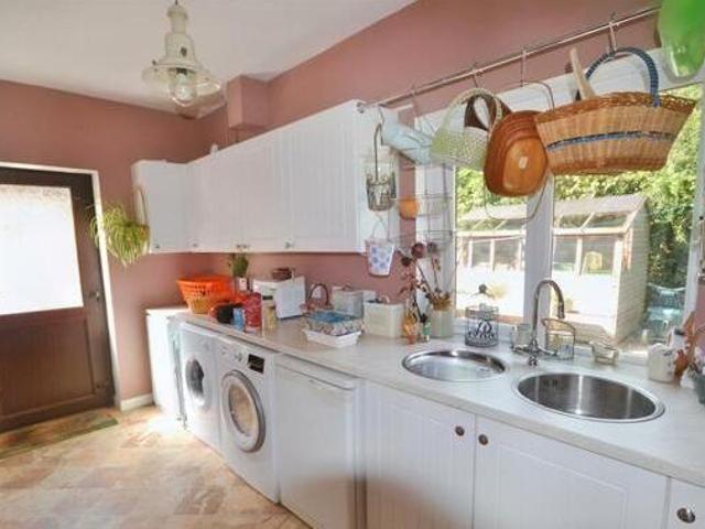 4 Bedroom Detached House For Sale In Burton
