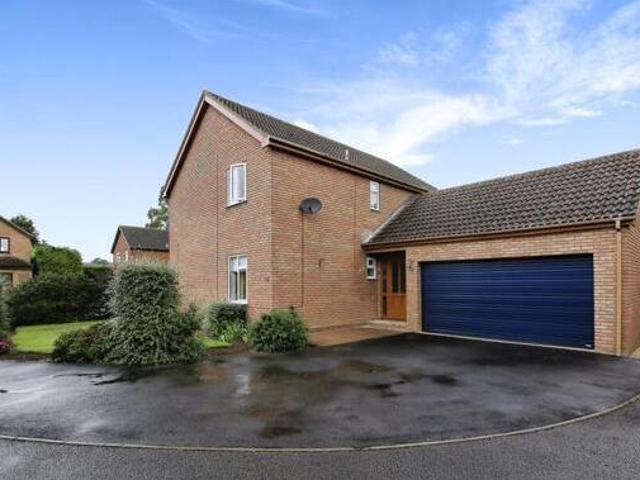 4 Bedroom Detached House For Sale In Bury