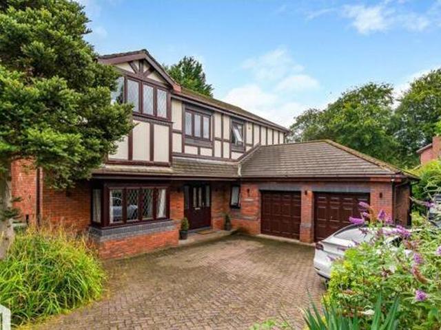 4 Bedroom Detached House For Sale In Bury, Greater Manchester