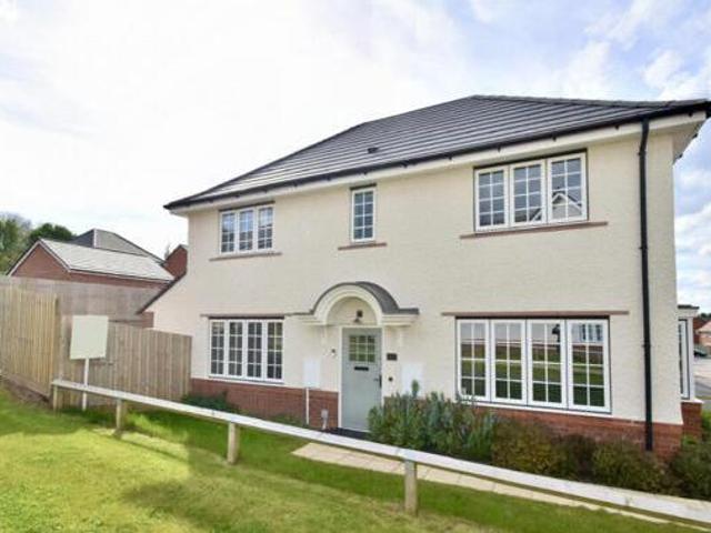 4 Bedroom Detached House For Sale In Bushby, Leicester