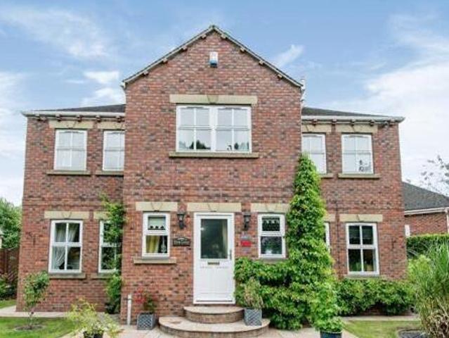 4 Bedroom Detached House For Sale In Byram cum sutton