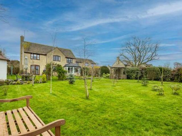 4 Bedroom Detached House For Sale In Gotherington, Cheltenham
