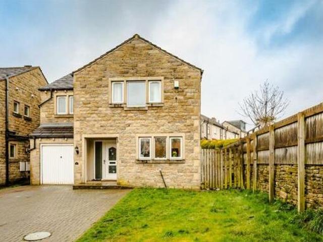 4 Bedroom Detached House For Sale In Golcar