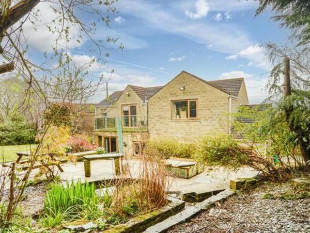 4 Bedroom Detached House For Sale In Golcar