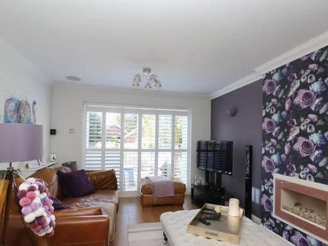 4 bedroom detached house for sale in Goodwood Close Clophill Bedfordshire MK45 4FE MK45