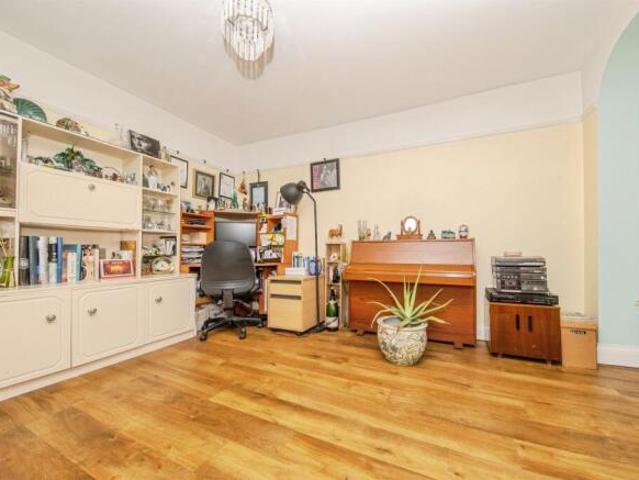 4 bedroom detached house for sale in Goring Road, Ipswich, IP4