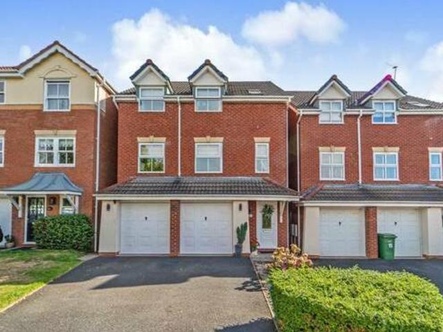 4 bedroom detached house for sale in Gatacre Street Dudley DY3