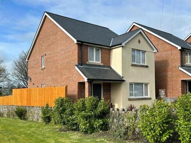 4 Bedroom Detached House For Sale In Gaerwen, Stad Lon Ceint