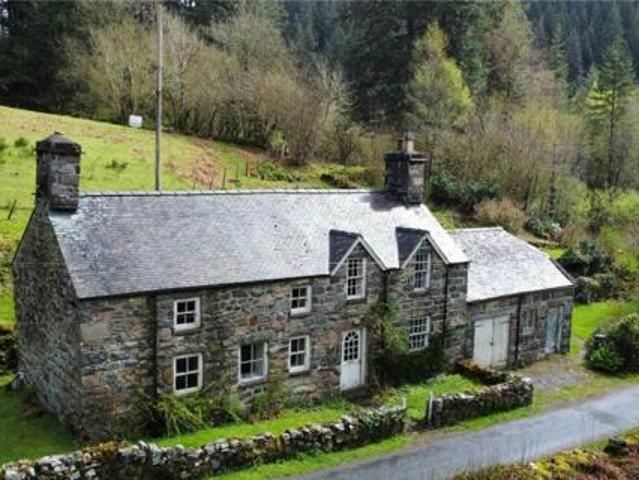 4 Bedroom Detached House For Sale In Ganllwyd, Dolgellau