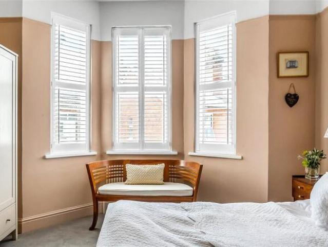 4 bedroom detached house for sale in Gardner Road, Guildford, Surrey, GU1
