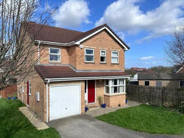 4 Bedroom Detached House For Sale In Garforth