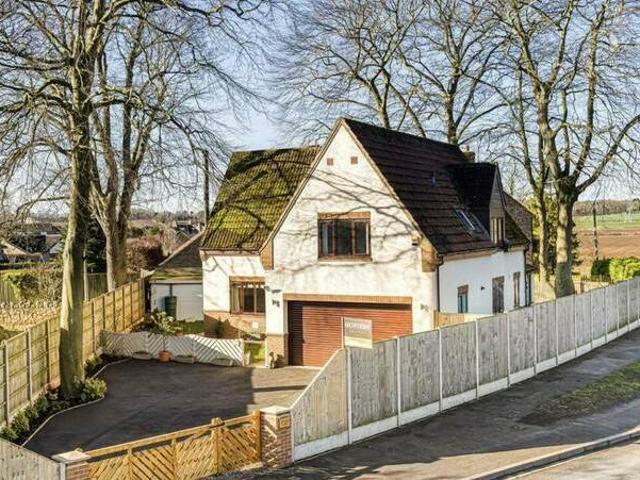 4 bedroom detached house for sale in Garnet Lodge Leeds Road Tadcaster LS24
