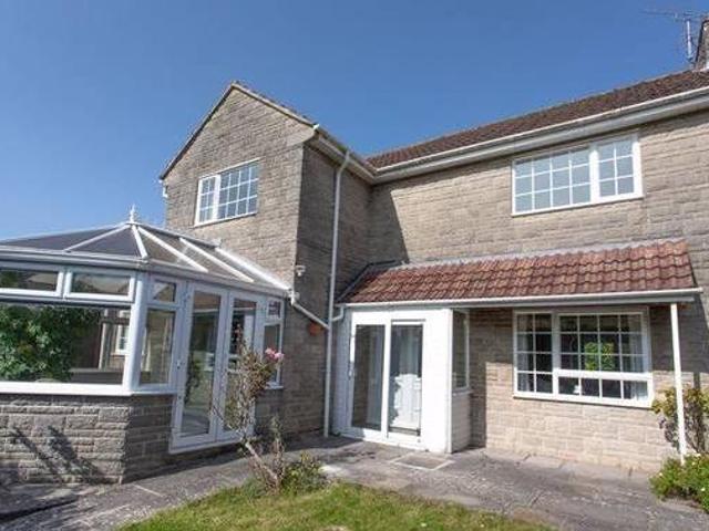 4 bedroom detached house for sale in Gassons Lane Somerton TA11