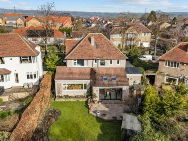 4 bedroom detached house for sale in Gernhill Avenue, Fixby, HD2