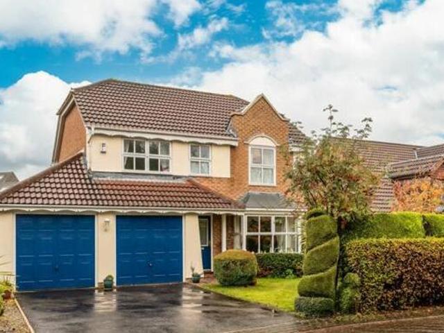 4 Bedroom Detached House For Sale In Gildersome