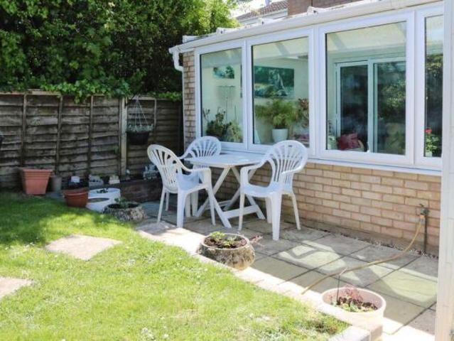 4 bedroom detached house for sale in Gilmore Close, Langley, SL3