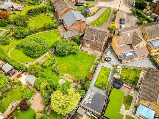 4 bedroom detached house for sale in Gisborne Close, Mickleover, Derby, DE3