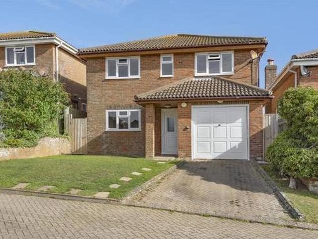 4 bedroom detached house for sale in Glynn Rise Peacehaven BN10