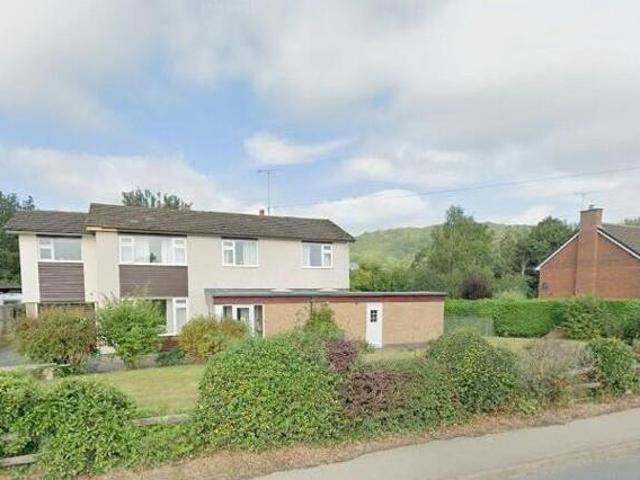4 Bedroom Detached House For Sale In Glyndwr Crescent, Guilsfield