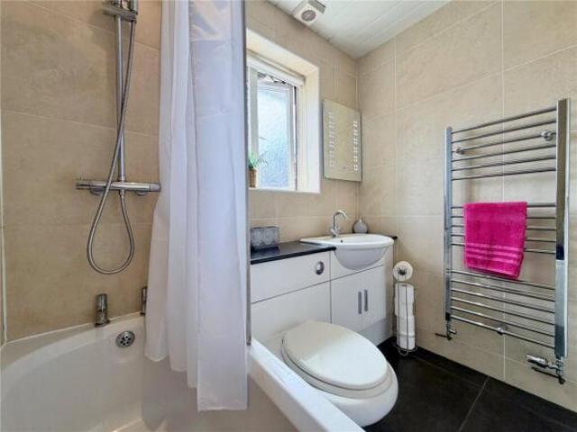 4 bedroom detached house for sale in Glenwyllin Road, Waterloo, L22