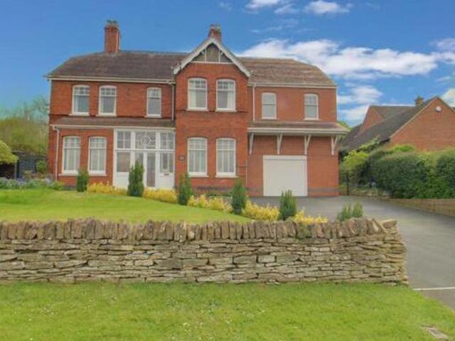 4 Bedroom Detached House For Sale In Gloucester