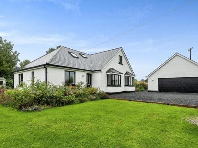 4 Bedroom Detached House For Sale In Gloucester