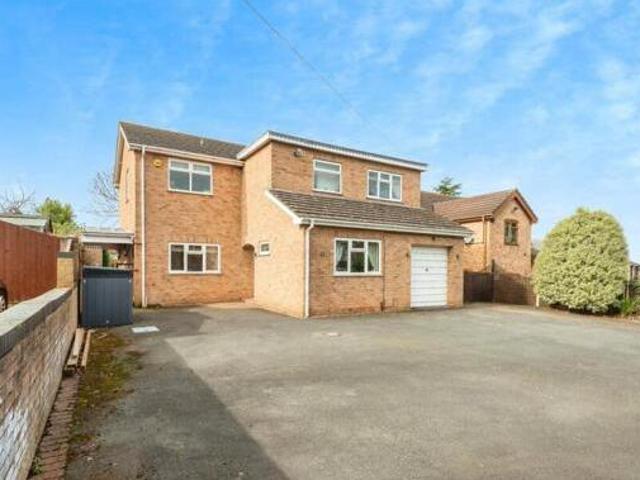 4 Bedroom Detached House For Sale In Gloucester