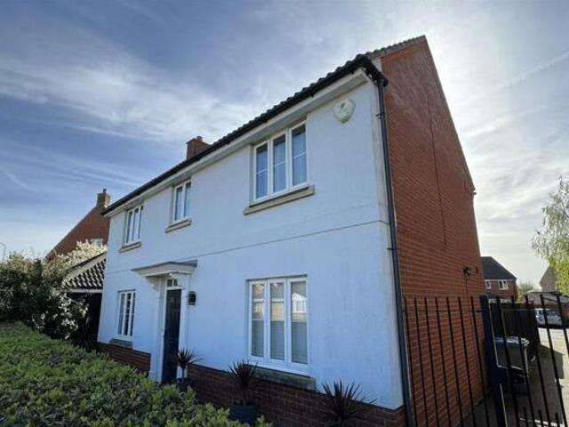 4 Bedroom Detached House For Sale In Grange Farm, Ipswich
