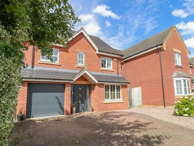 4 Bedroom Detached House For Sale In Grange Park