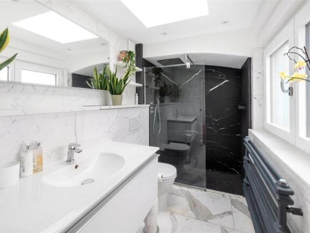 4 bedroom detached house for sale in Grangewood Lane, Beckenham, BR3