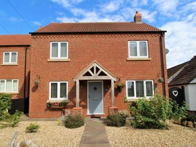4 Bedroom Detached House For Sale In Grasby, Lincolnshire