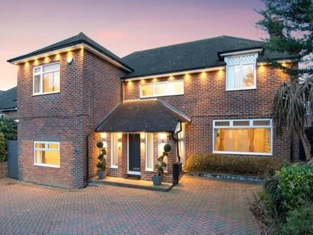 4 Bedroom Detached House For Sale In Gravesend, Kent