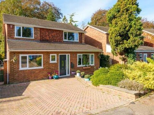 4 Bedroom Detached House For Sale In Great Bookham