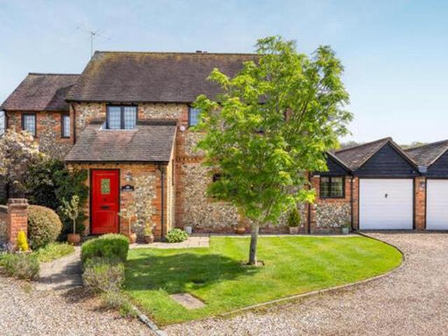 4 Bedroom Detached House For Sale In Great Kingshill, High Wycombe