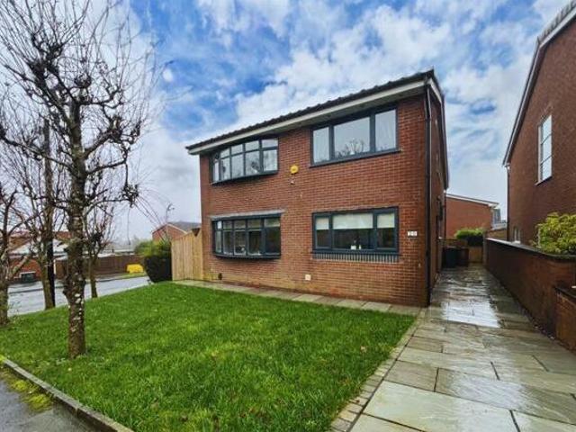 4 Bedroom Detached House For Sale In Great Harwood
