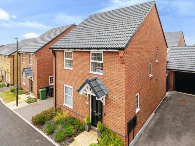 4 Bedroom Detached House For Sale In Great Oldbury, Nupend
