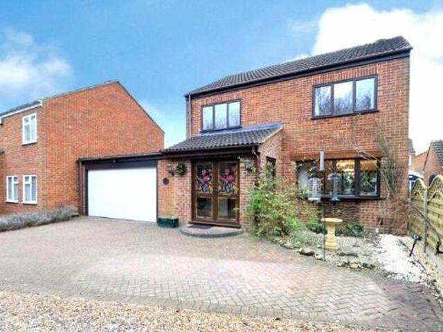 4 Bedroom Detached House For Sale In Great Linford, Milton Keynes