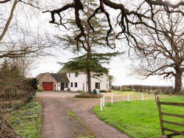 4 Bedroom Detached House For Sale In Great Stukeley