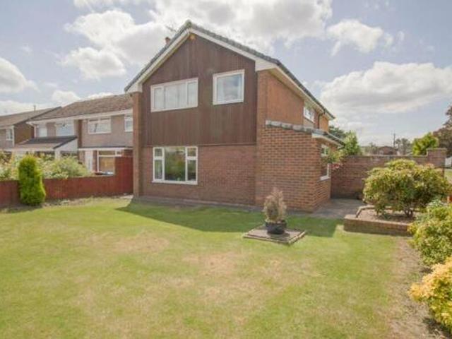 4 Bedroom Detached House For Sale In Great Sutton, Cheshire