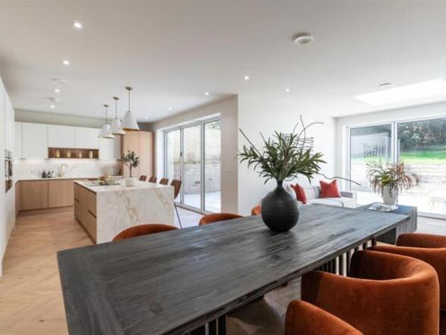 4 bedroom detached house for sale in Greenwood Avenue, Lilliput, BH14