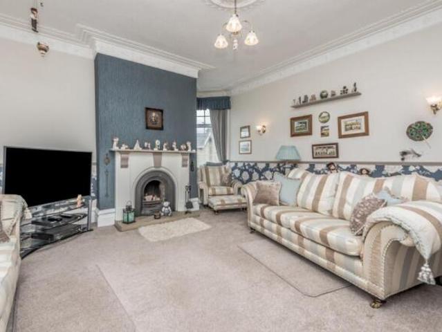 4 bedroom detached house for sale in Green Lane, Wyke, Bradford, BD12