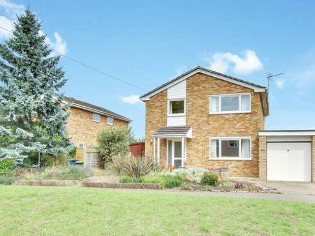 4 bedroom detached house for sale in Greenfields Earith PE28