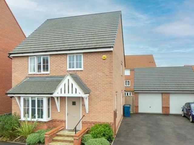 4 bedroom detached house for sale in Greengage Road Cotgrave Nottingham NG12