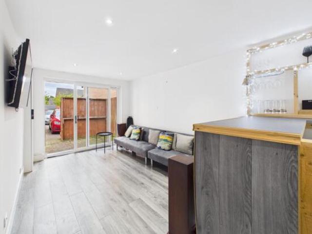 4 bedroom detached house for sale in Greenoakhill Avenue, Uddingston, G71